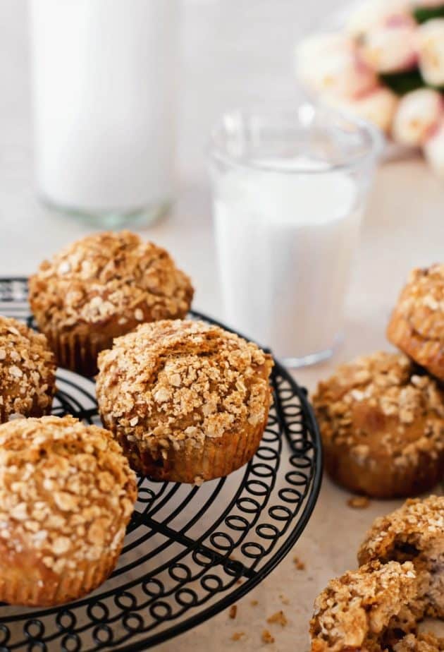 Homemade Spice Muffins with Oatmeal Crunch Topping Recipe
